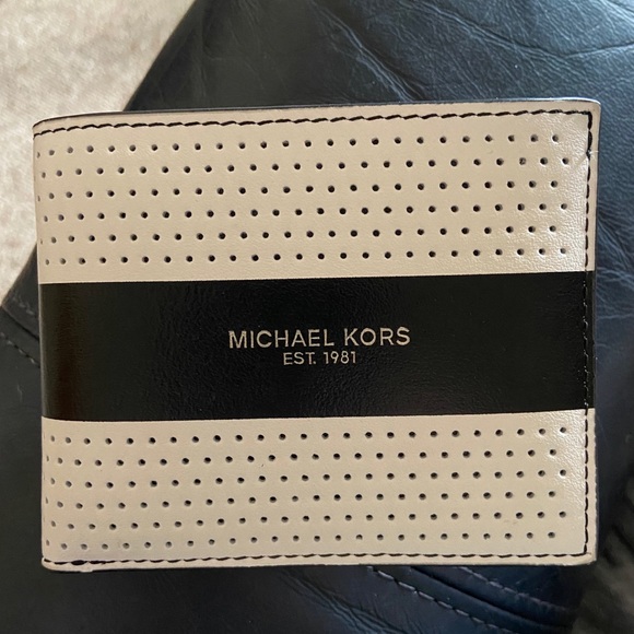 Michael Kors | Bags | Michael Kors Slim Bifold Wallet | Poshmark